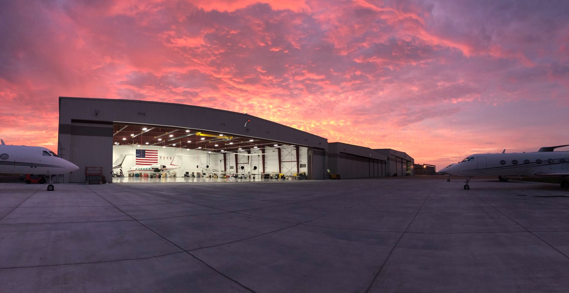 FBO/MRO Information - St. Louis Regional Airport